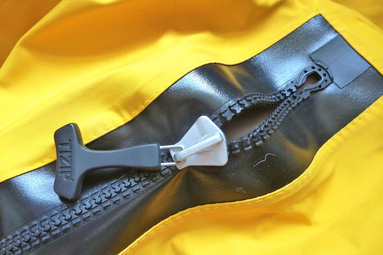 Drysuits for kayaks: Anfibio Packsuit drysuit review | Inflatable ...